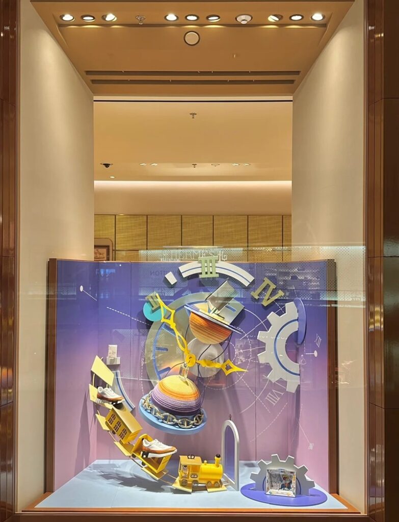 50+ Ý tưởng trang trí window display ấn tượng, thu hút khách hàng